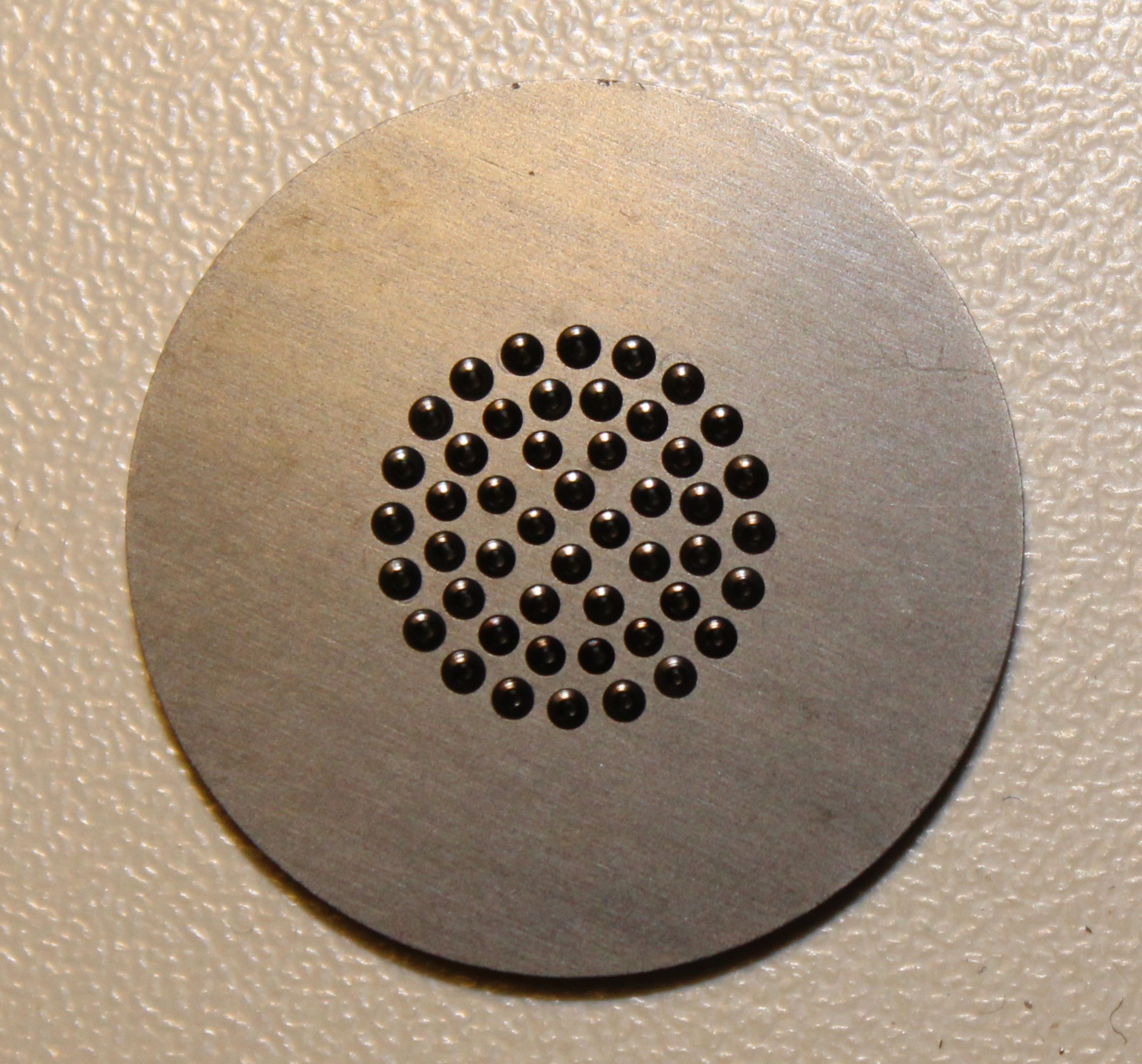 Drilling-polishing of full or blind holes in ultra hard materials